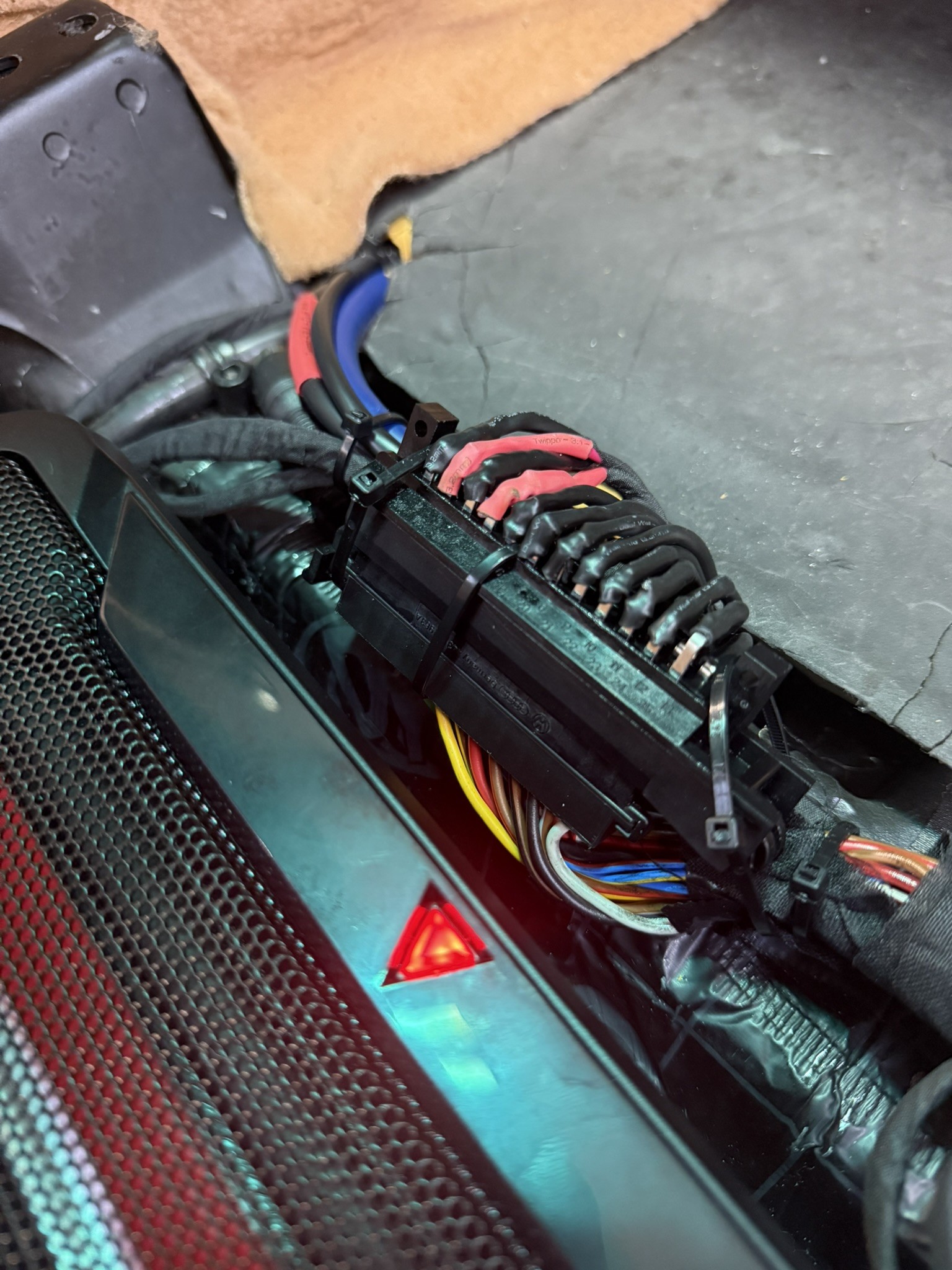 Porsche-993-Nokia-amp-interface-harness - Car Stereo Reviews & News ...